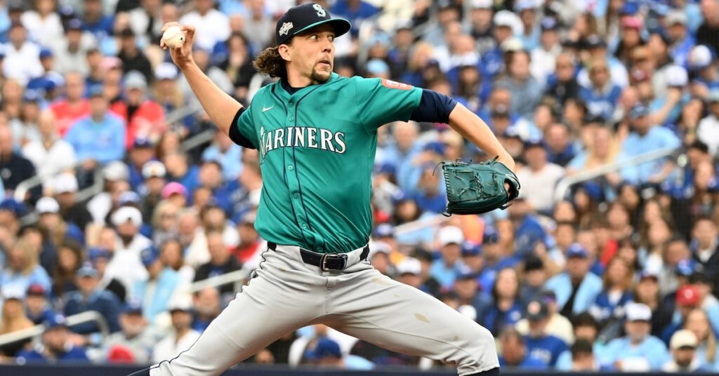 Gilbert’s Gutsy Game and a Trio of Home Runs Give Mariners 2-0 ALCS ...